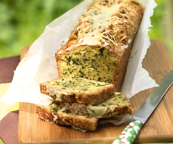 Easy recipe: Savoury cake with herbs