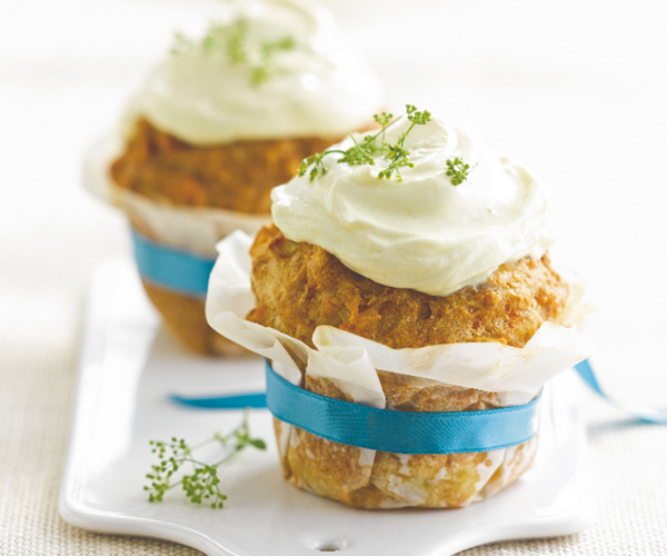 Easy recipe: Potato and tuna cupcakes with turmeric sauce